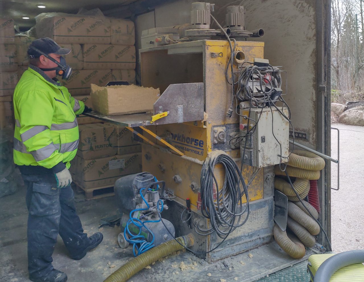 Eristeet moderniin hirsitaloon | Kakskulma